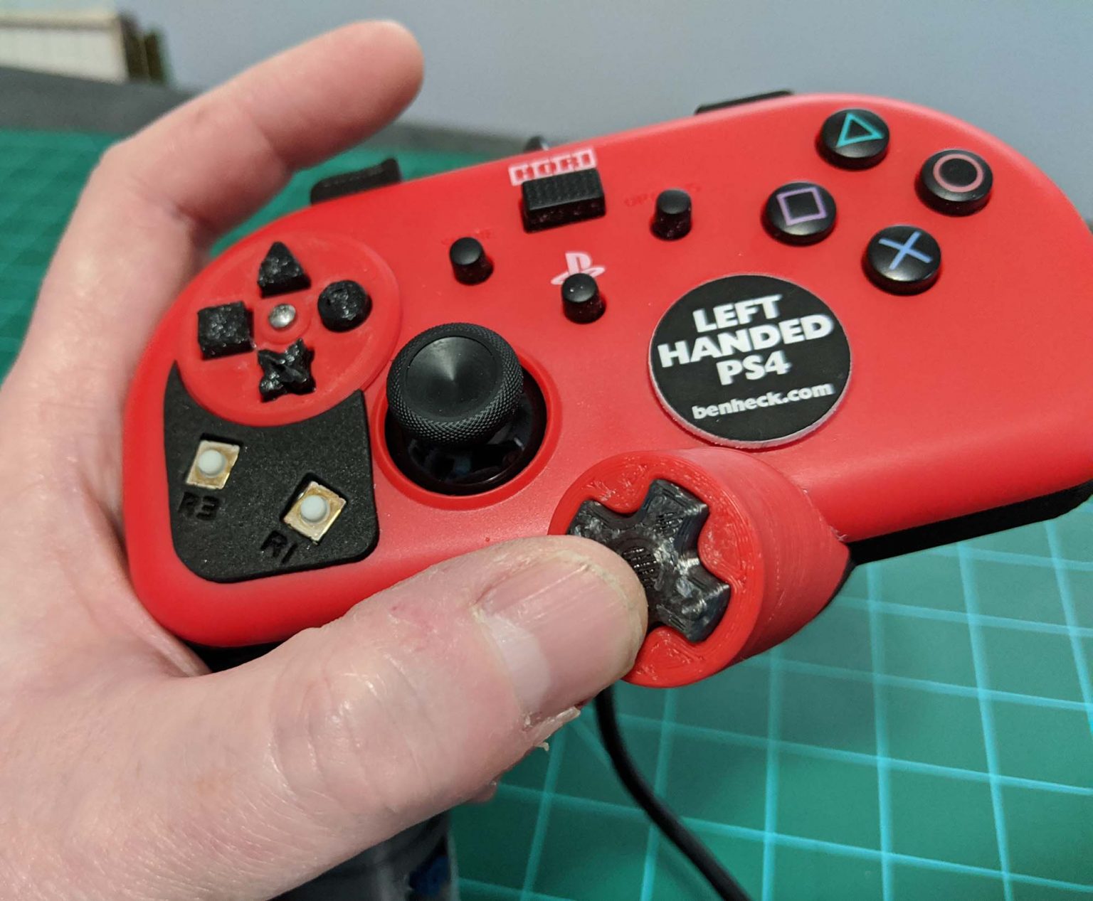 Single Handed PlayStation 4 Controllers | Web Portal for Benjamin J ...